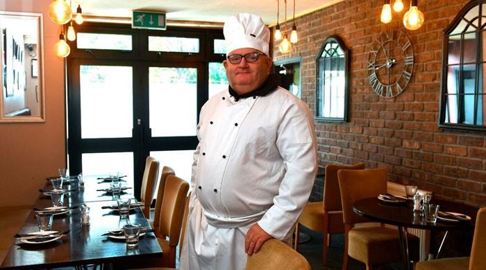 British restaurants continue business as delivery service