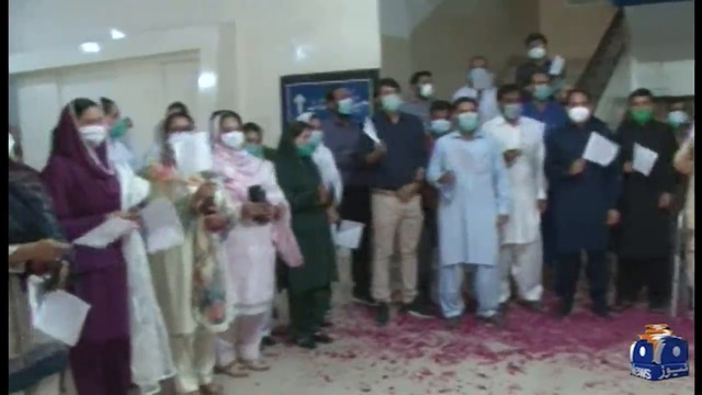 26 doctors in Multan return to work after recovering from COVID-19 | TV ...