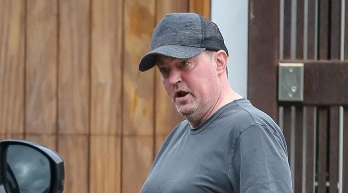 ‘Nothing has changed’, Matthew Perry reminds about Coronavirus pandemic