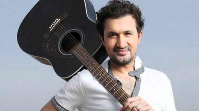 Singer Rahim Shah contracts coronavirus