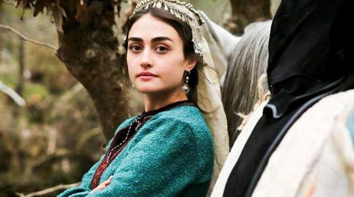 Five unseen photos of ‘Halime Sultan’ and ‘Ertugrul’ from sets of ...