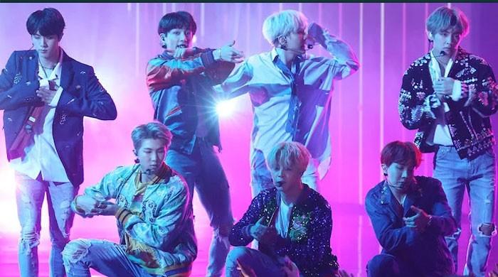 BTS mesmerizes fans with iconic performance on the ‘Tonight Show’: Watch