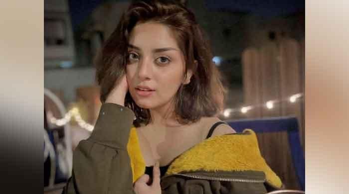 Alizeh Shah shows off her glam look as she shares her snap with ...