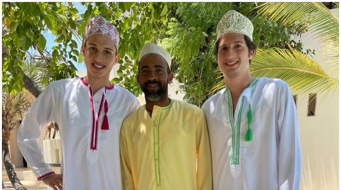 PM Imran Khan shares pic of sons Sulaiman, Kasim after Friday prayers ...