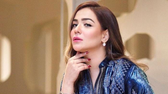 Humaima Malik updates fans on hijab choices