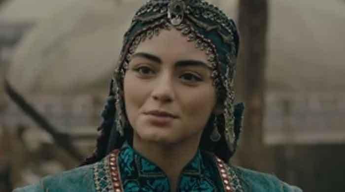 'Kurulus: Osman': Ozge Torer looks stunning in latest photos