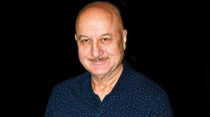 Anupam Kher pens heartfelt note after 37 years in Bollywood