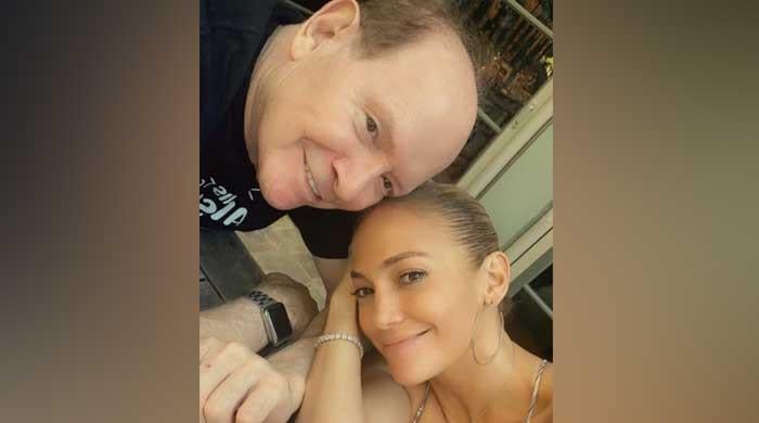 Jennifer Lopez celebrates Father's Day with touching post
