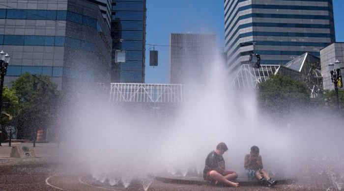 'Heat dome' over US, Canada sends temperatures soaring to new heights