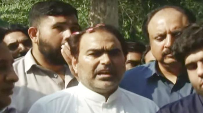 PM Imran Khan 'chided and then forgave me,' Nazir Chohan says