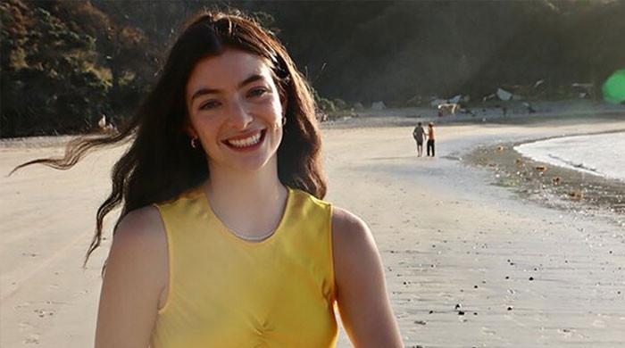 Lorde unveils new surprise EP of ‘Solar Power’