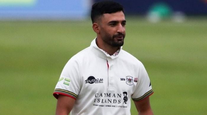 Pakistan's Zafar Gohar claims shocking wicket in county match