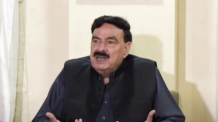 Sheikh Rasheed reiterates not knowing about govt's talks with TTP
