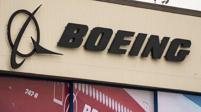 Boeing gets OK for satellite grid to provide internet from space