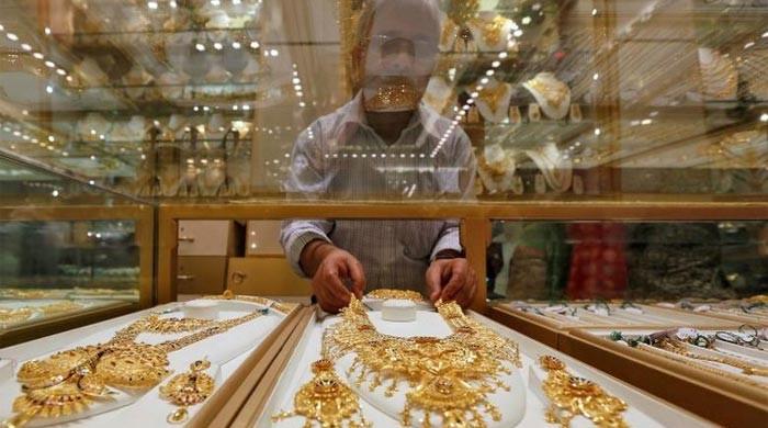 Gold price in Pakistan rises by Rs1,500 per tola
