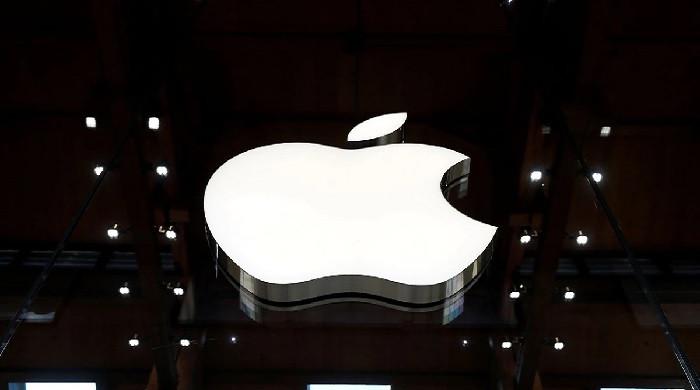 Apple tells workers they have right to discuss wages, working conditions