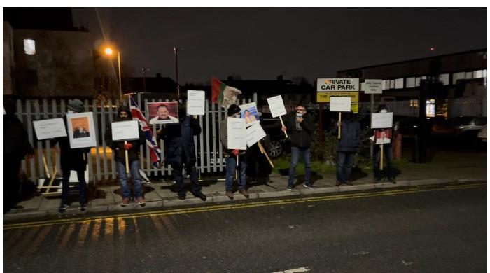 MQM-London workers throw ink at Tariq Mir during charity event