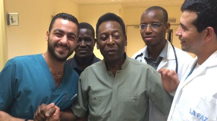 Pele discharged from hospital