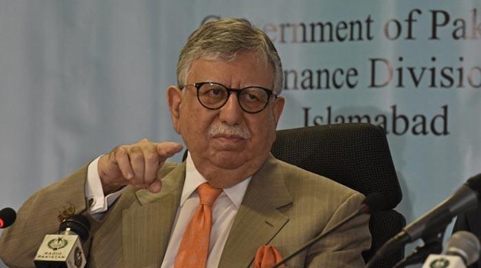 Tarin assures SBP to remain under government's control