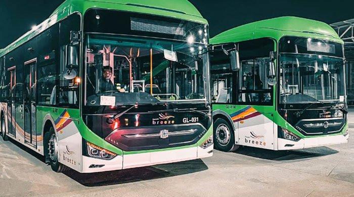 This is what Karachiites think about the newly operational Green Line ...