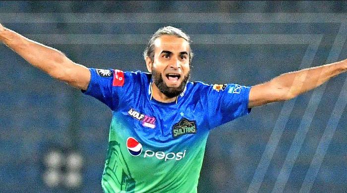 Fans on Twitter laud Imran Tahir for his sensational spell