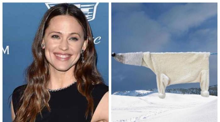 Jennifer Garner shares a glimpse of ‘artistic’ laundry as farm animals