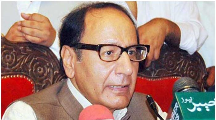 Chaudhry Shujat mulling over calling it quits on politics: sources