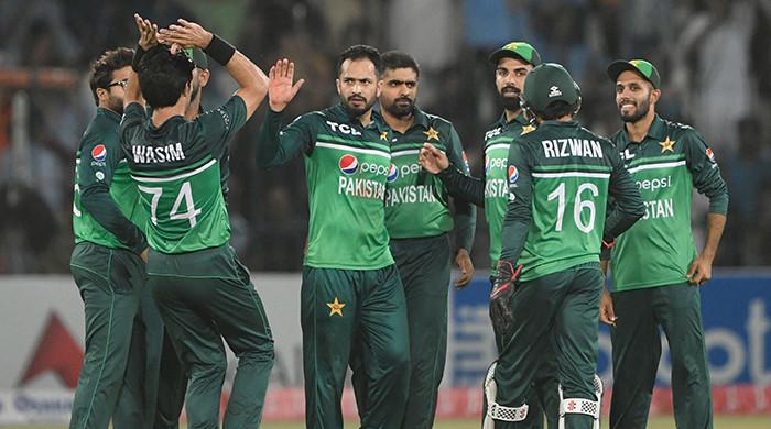 Pak vs WI: Nawaz picks four as Pakistan beat West Indies to seal ODI series