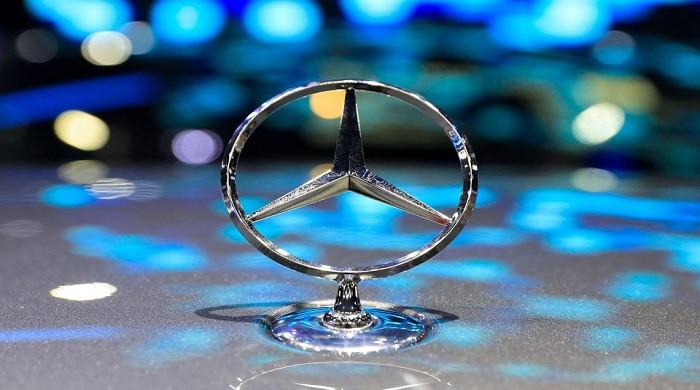 Mercedes readies plants to produce electric vehicles