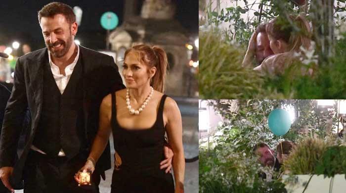 Ben Affleck looks to be crying during romantic honeymoon dinner with ...