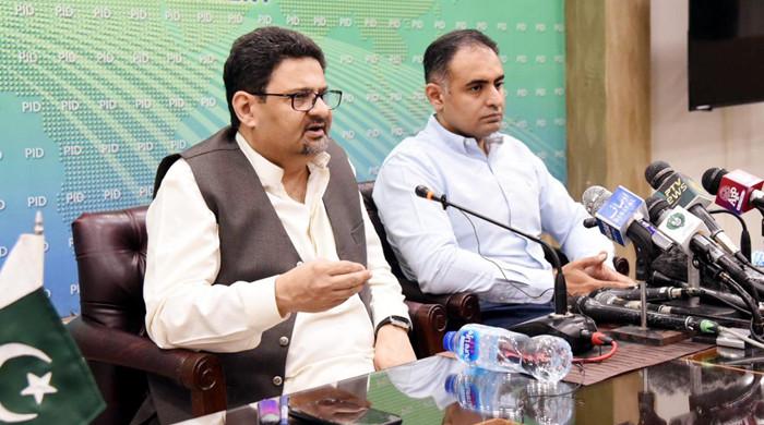 Rupee to see improvement 'in next two weeks', Miftah Ismail says