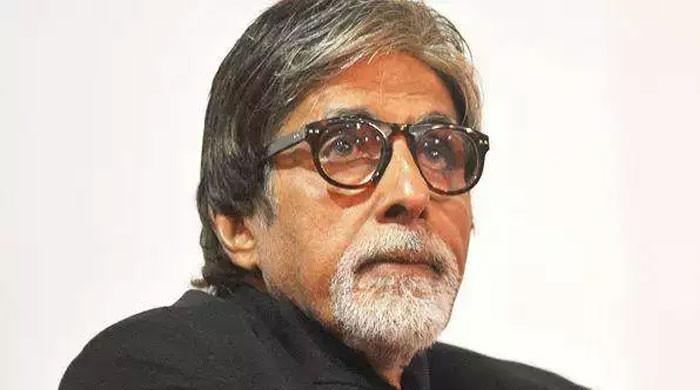 Amitabh Bachan shares a glimpse of his upcoming film Uunchai
