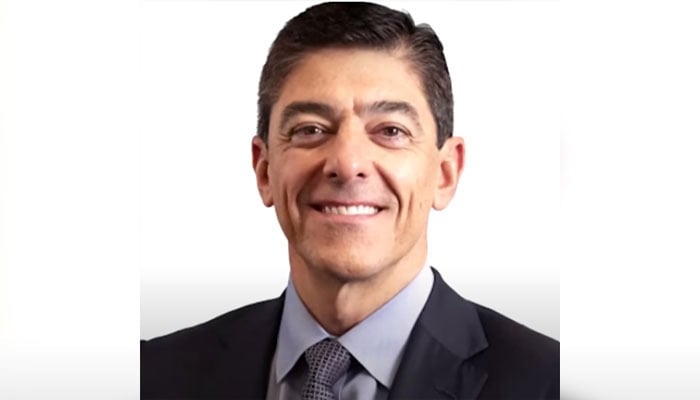 Bed Bath Beyond Cfo Dies After Falling From New York S Jenga Tower