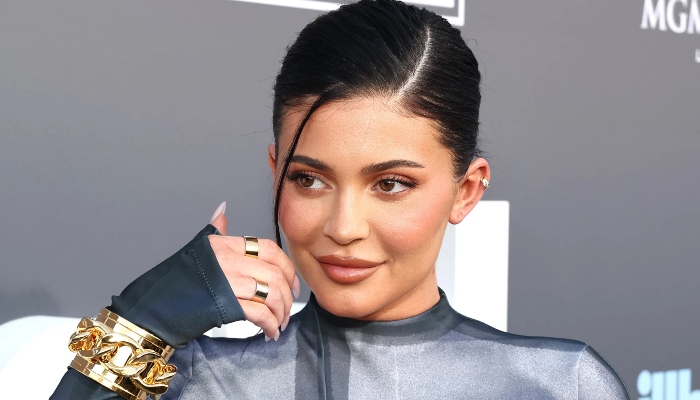 Kylie Jenner Sets Temperature Soaring With Glammed Up Snap Drops