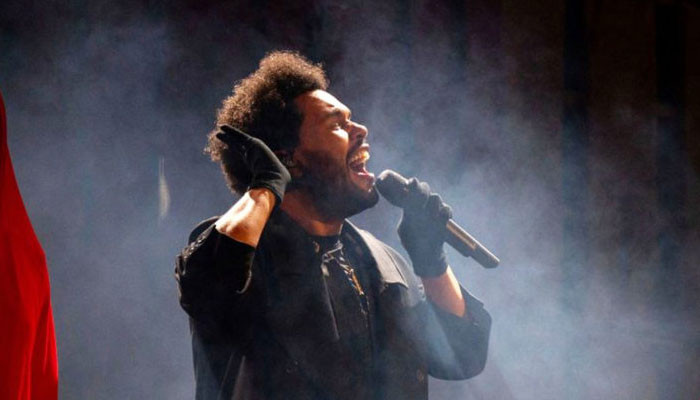 The Weeknd updates fans on his voice after abruptly ending show