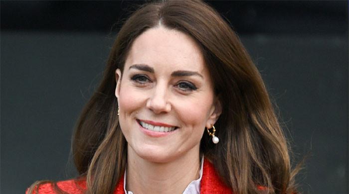 Kate Middleton proves as model royal