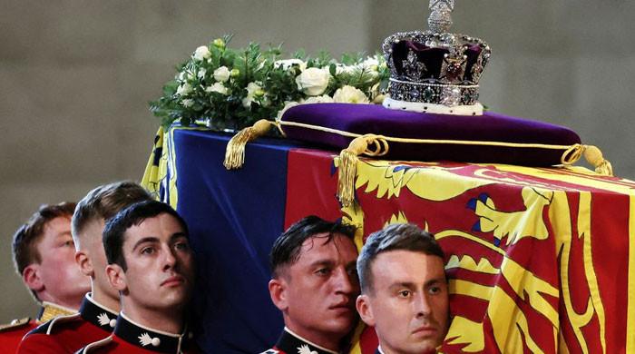 Undertaker shares process of preserving Queen Elizabeth’s body