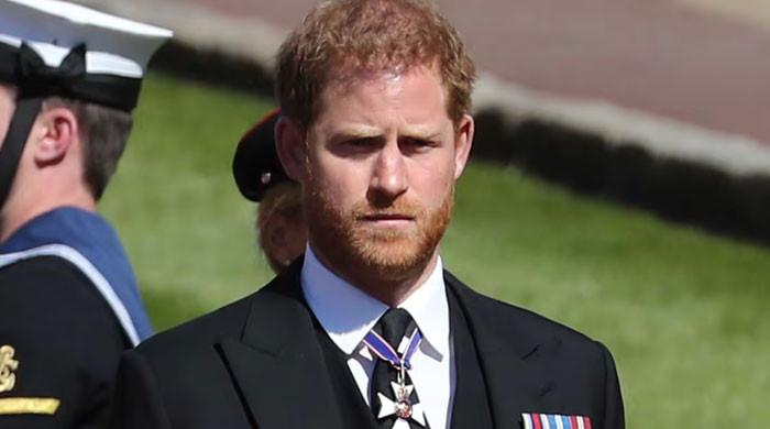Prince Harry showed ‘sadness’ at the ‘sight of his family’
