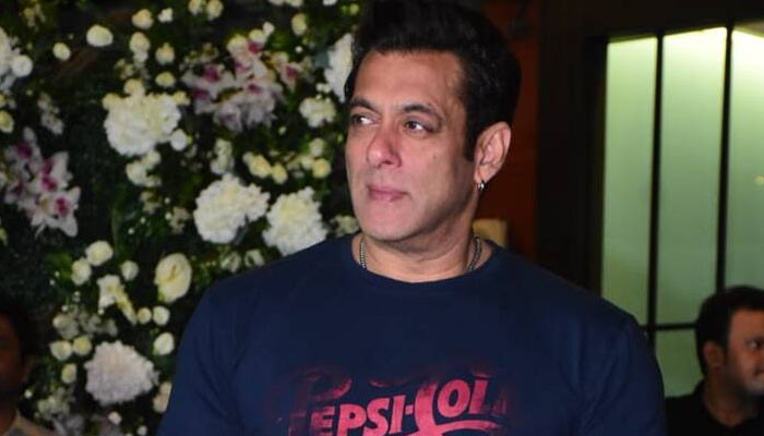 Salman Khan Makes First Public Appearance After Dengue Fever Details