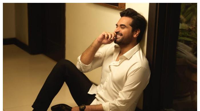 Humayun Saeed interacts with 'The Crown' co-actors at premiere night ...