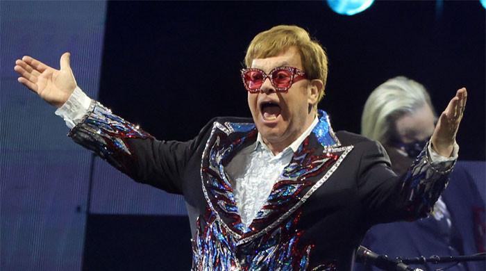 Elton John gets emotional at farewell concert in Los Angeles