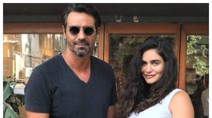 Arjun Rampal celebrates birthday on Yacht arranged by girlfriend ...