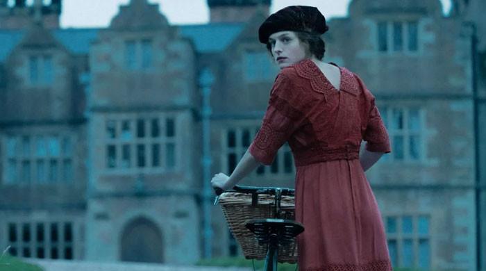 Netflix 'Lady Chatterley’s Lover': Emma Corrin details the 'wild' sensual scene