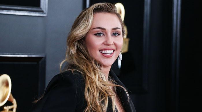 Miley Cyrus announces ‘New Year Eve party’ lineup on ‘The Tonight Show’