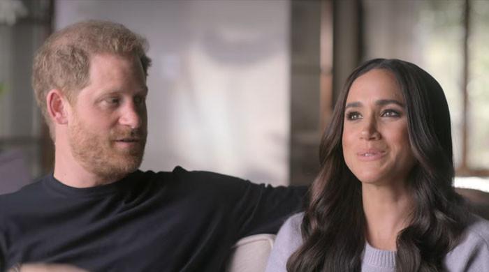 Meghan Markle, Harry mock Queen’s favourite ‘Nott Cott’: ‘So small!’