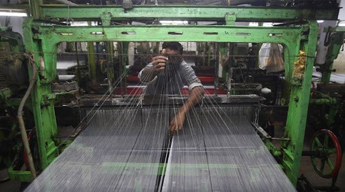 Pakistan's textiles exports drop by 18.15% in November