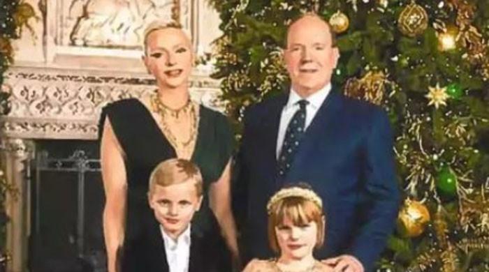 Princess Charlene, Prince Albert of Monaco release Christmas portrait: See