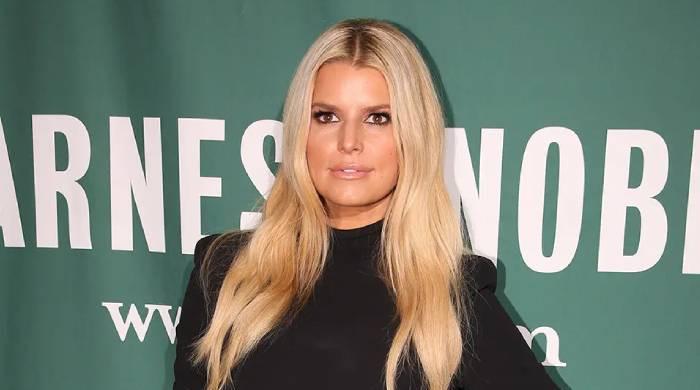Jessica Simpson looks super cosy in her winter look: Photo