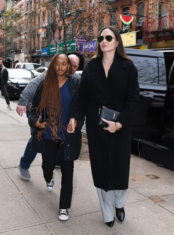 Angelina Jolie Plans Mother Daughter Shopping Trip With Daughter Zahara