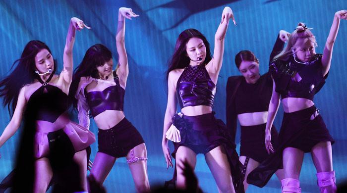 Backup dancer reveals what surprised him when meeting Blackpink